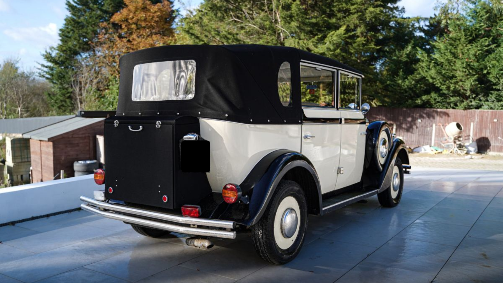 Regent Landaulette Convertible Hire | Wedding Car | Just Phantoms
