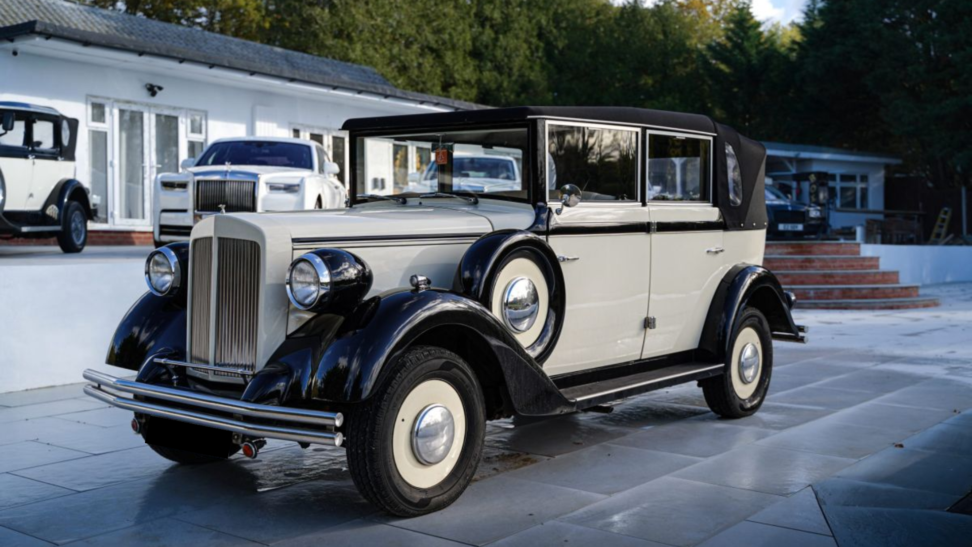 Regent Landaulette Convertible Hire | Wedding Car | Just Phantoms